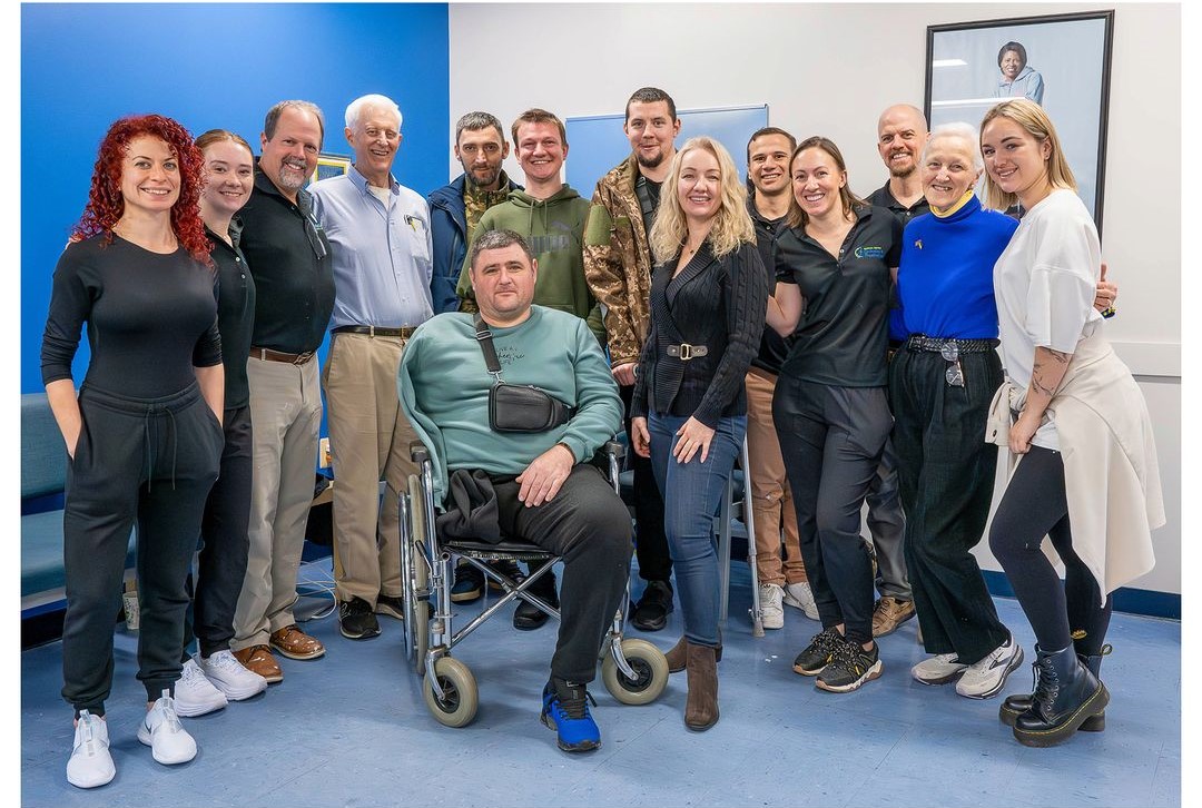 Українські захисники які втратили кінцівки отримають сучасні протези в США